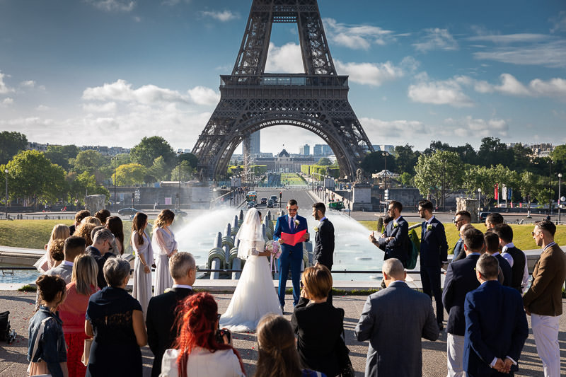 Real wedding at the Eiffel Tower