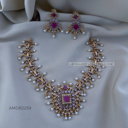 Antique Short Necklace | Amora Art and Jewels