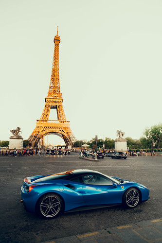 Ferrari 488 in front of the Eiffel Tower | Sheastephens