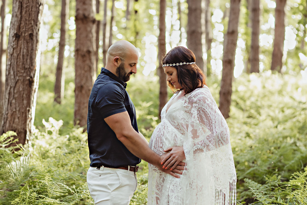 Natural and Timeless Pregnancy Photoshoots across Essex