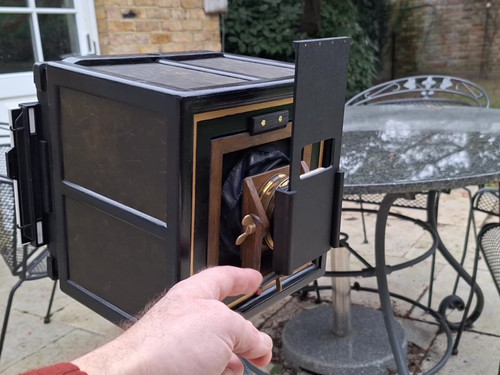 The Camera Eccentrica Guillotine Shutter | Teddington Tintype