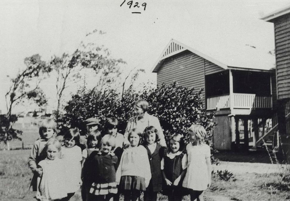 Humpybong School History