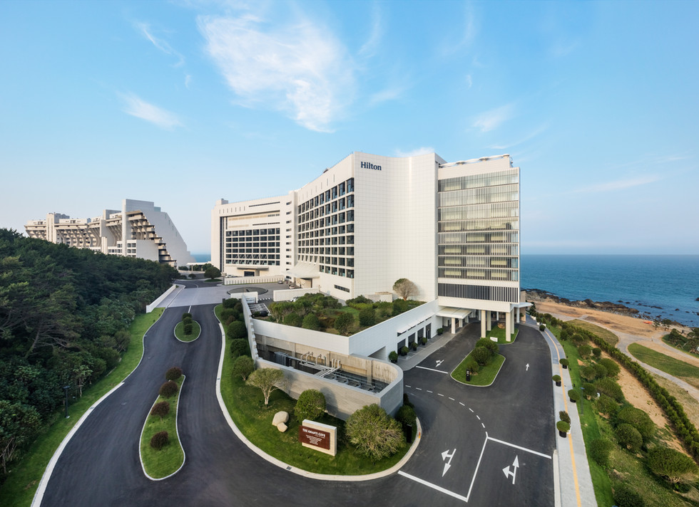 Ananti Hilton, Busan