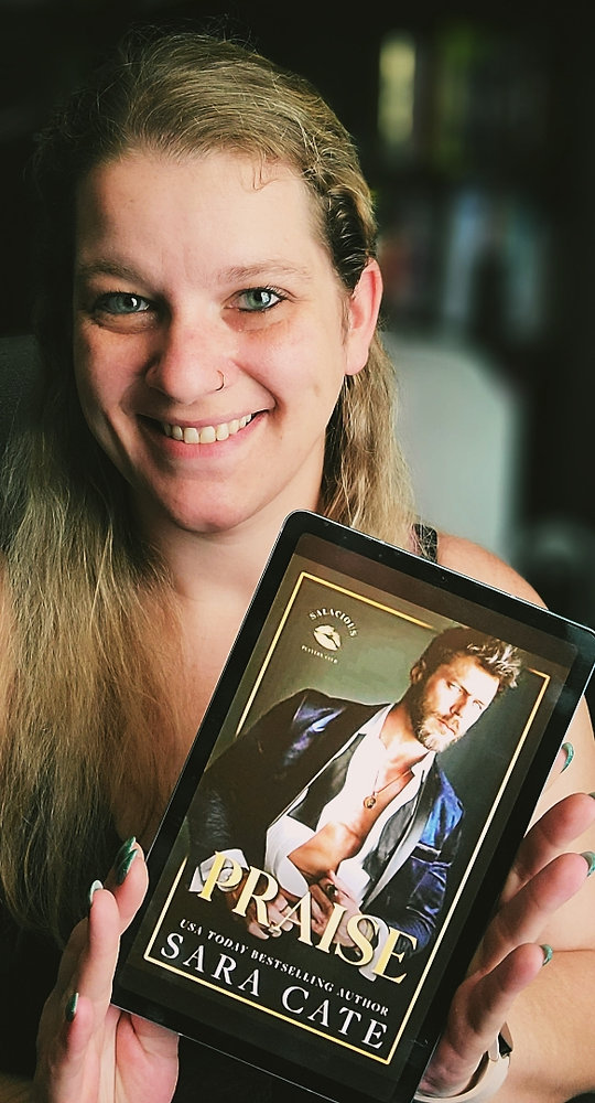 Book Review: Praise by Sara Cate