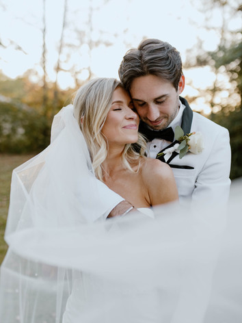 Wedding & Elopement Photographer | Bailey Burrow Photography