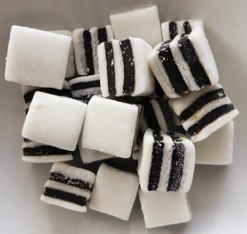 Black and white mints | The Cornish Sweet Sh