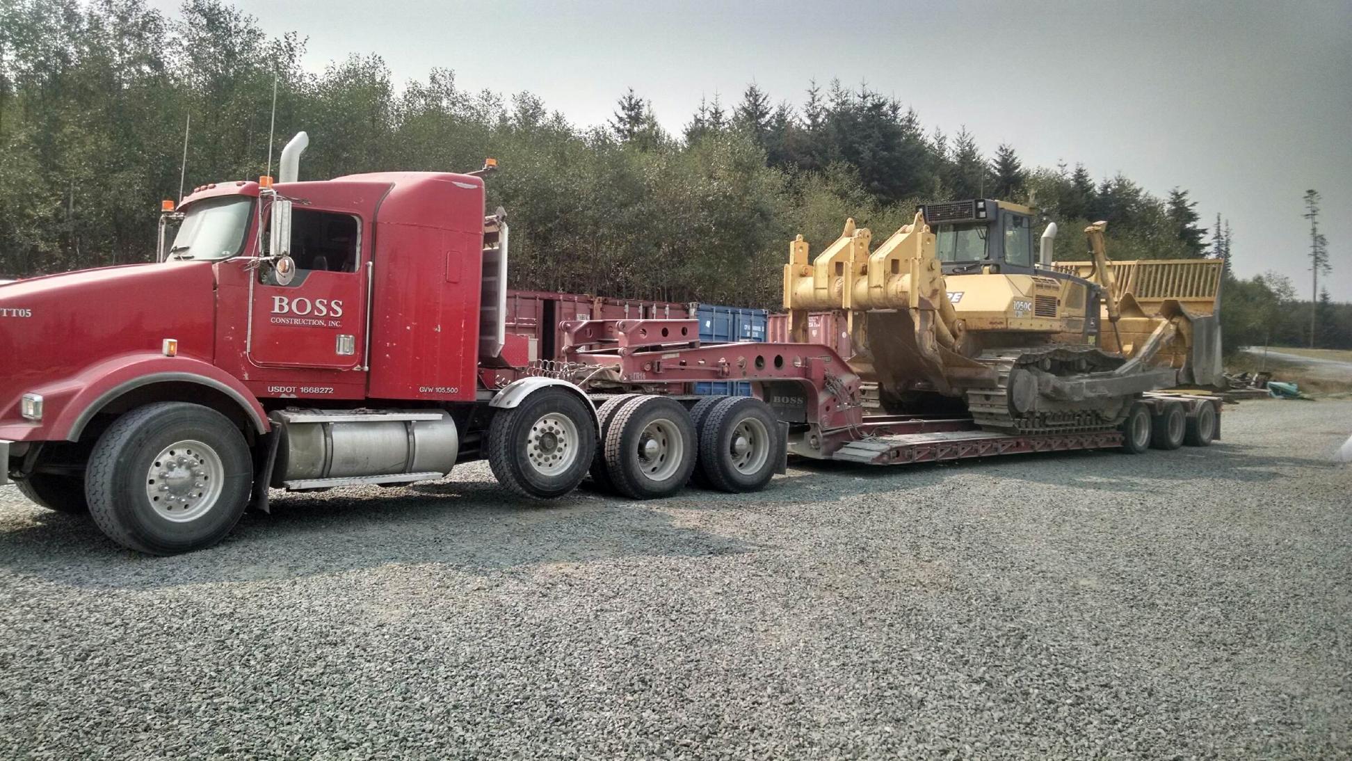 TRUCKING & HEAVY HAULING | boss-construction