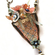 Home page | Julie Haymaker's shrinkets shrink plastic bead molds