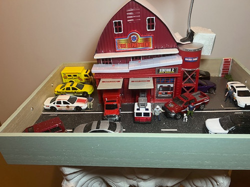 FIRE STATION DIORAMA DISPLAY | RALPHIEWORLDSTUDIOS