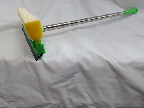 Window wiper with sponge | Brickhardware