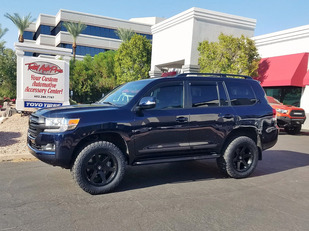 2016 Toyota Land Cruiser