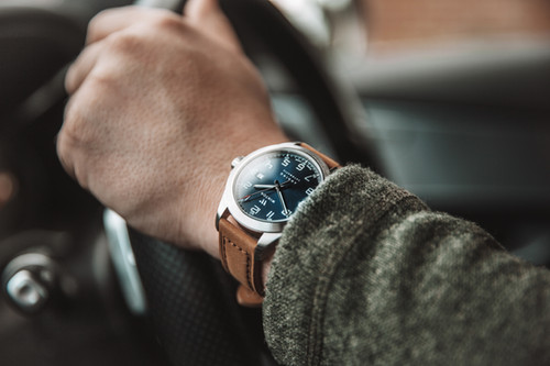 Anning Blue | winton.watch