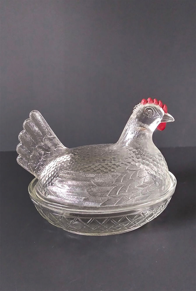 Glass Nesting Hens