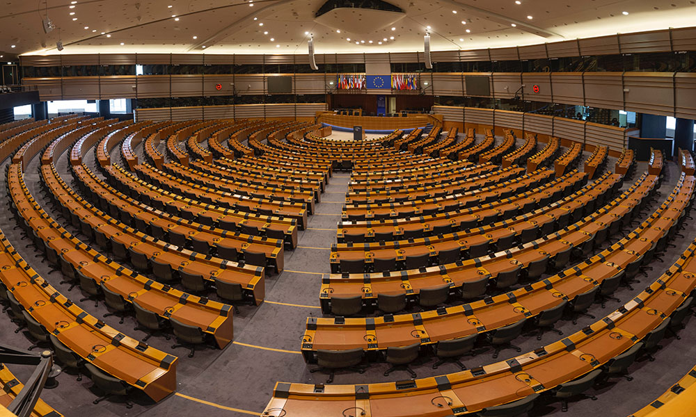 Super Easy Multi-Monitor Meeting Room Setup: Tips for Video Conferences