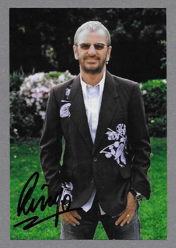 Ringo Starr signed colour photograph. | BavarianBeatlesStore