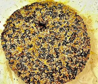 "How to Make a DIY Flock Block: The Perfect Homemade Treat for Your ...