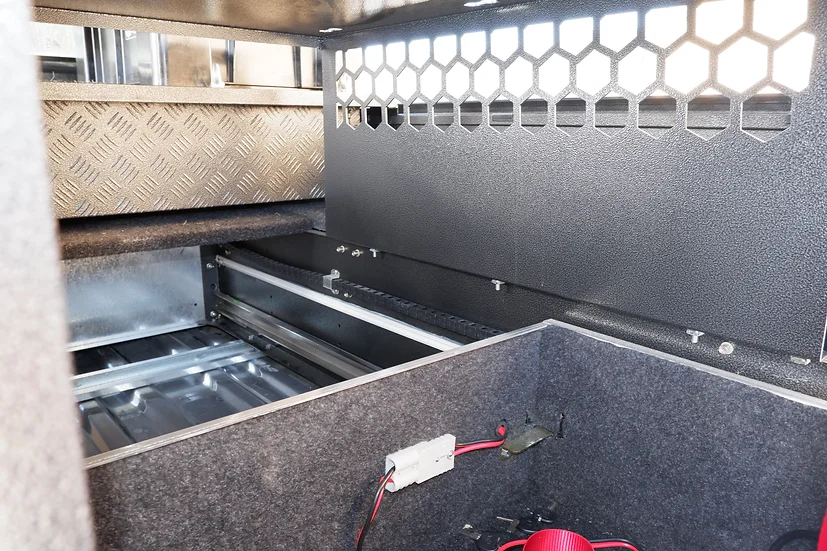 Bushtech Drawers with Powered Fridge Drawer and 55l Water Tank | 4x4 ...