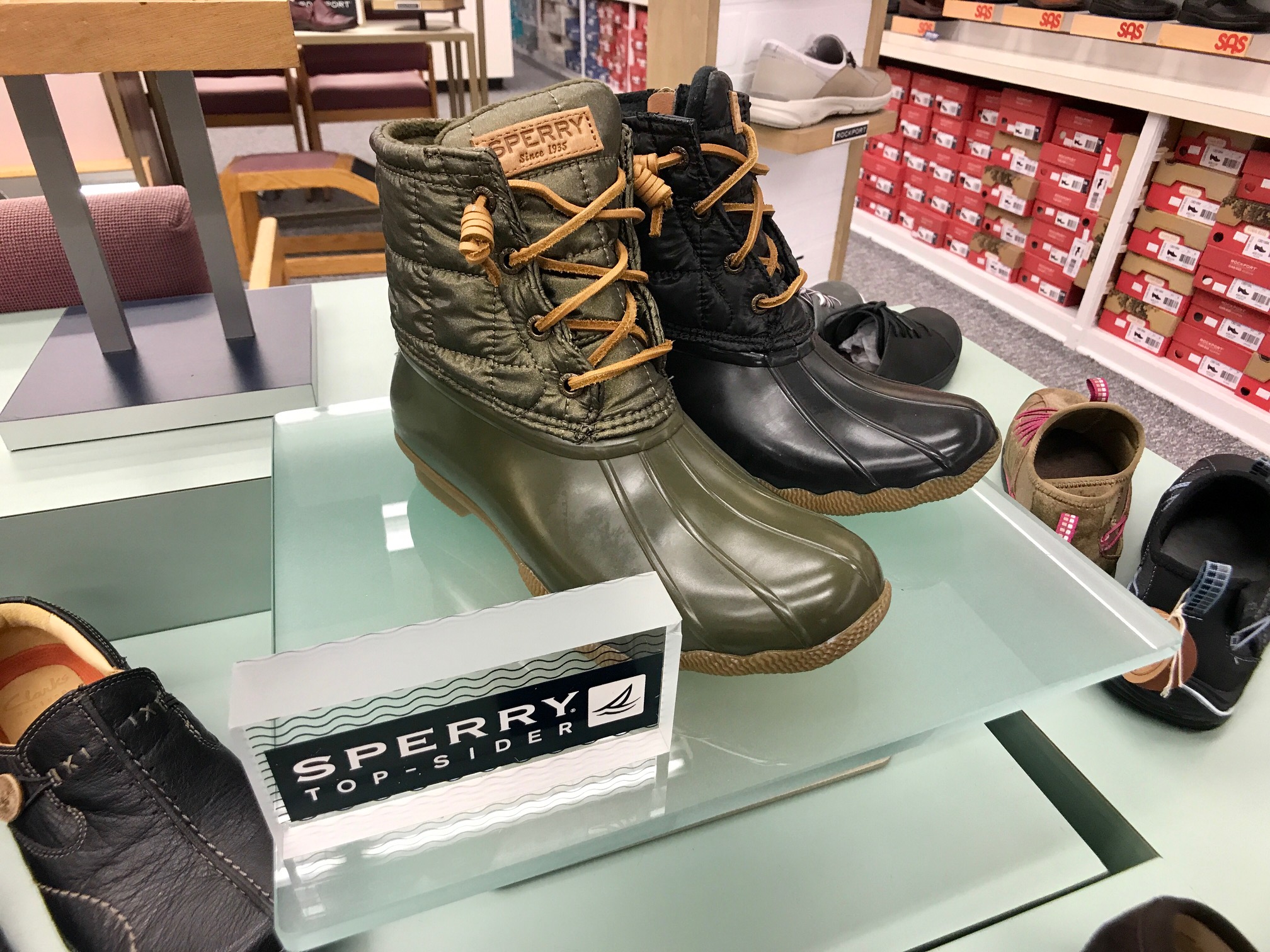 Shoe Store Owosso MI | Norm Henry Shoes, Boots & Accessories