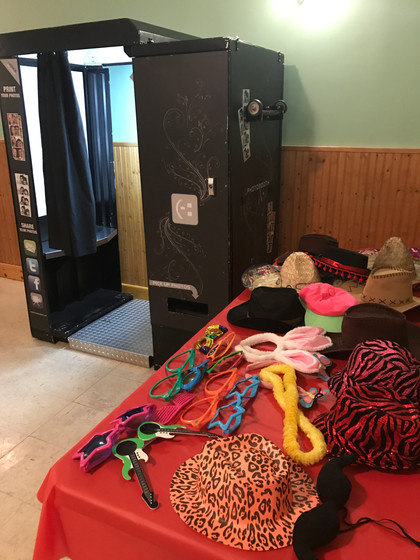 Enclosed Photo Booths | Magical Memories Entertainment | NY Based ...