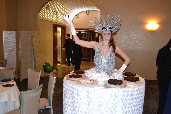 Strolling Tables | Human Statues | Living Decor | Magical Memories ...