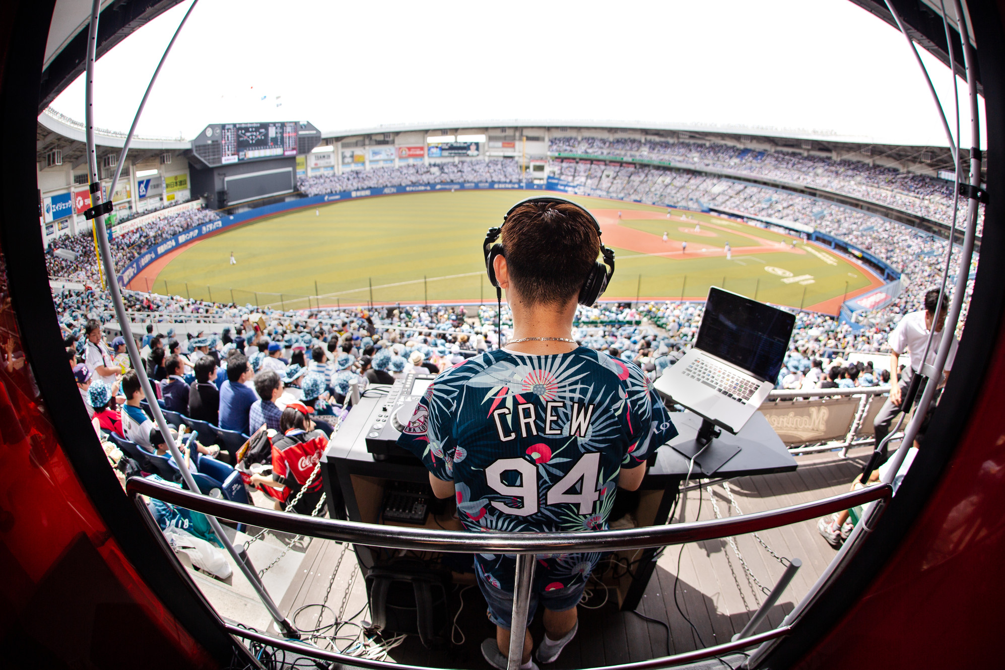 DJ CREW Official WEB