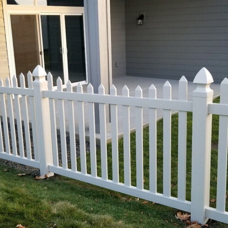 Fencing installation | Lowe Fencing | United States