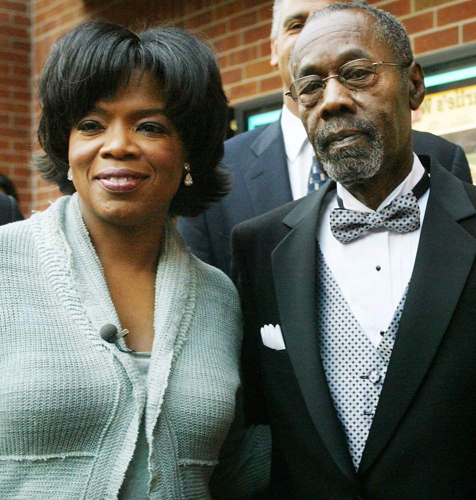 Sad News! Oprah Winfrey's Father, Vernon Winfrey, Passes Away at 89!