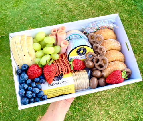 The Works Small Picnic Box | Sweet as a Button
