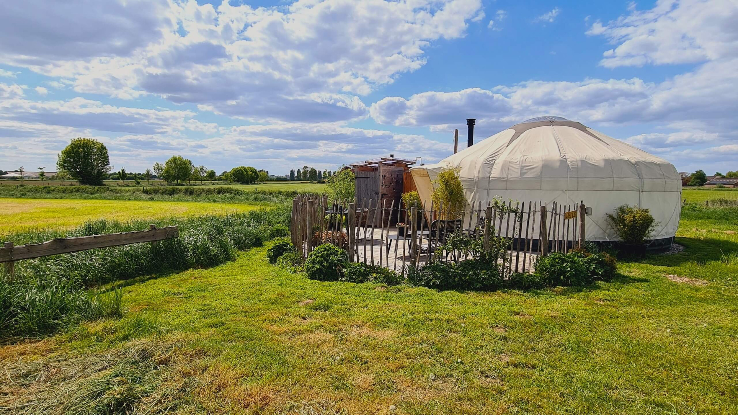 Luxe overnachten in een yurt in Nederland | Celestial Living