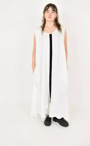 Zedd Plus white/black asymmetric dress | AvantgardeDesign5