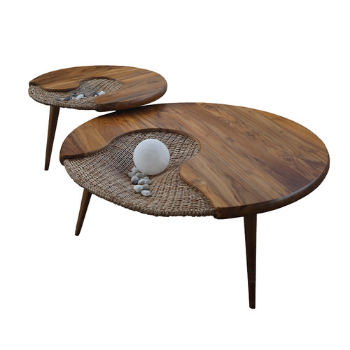 Circular Table | Vakr Studio