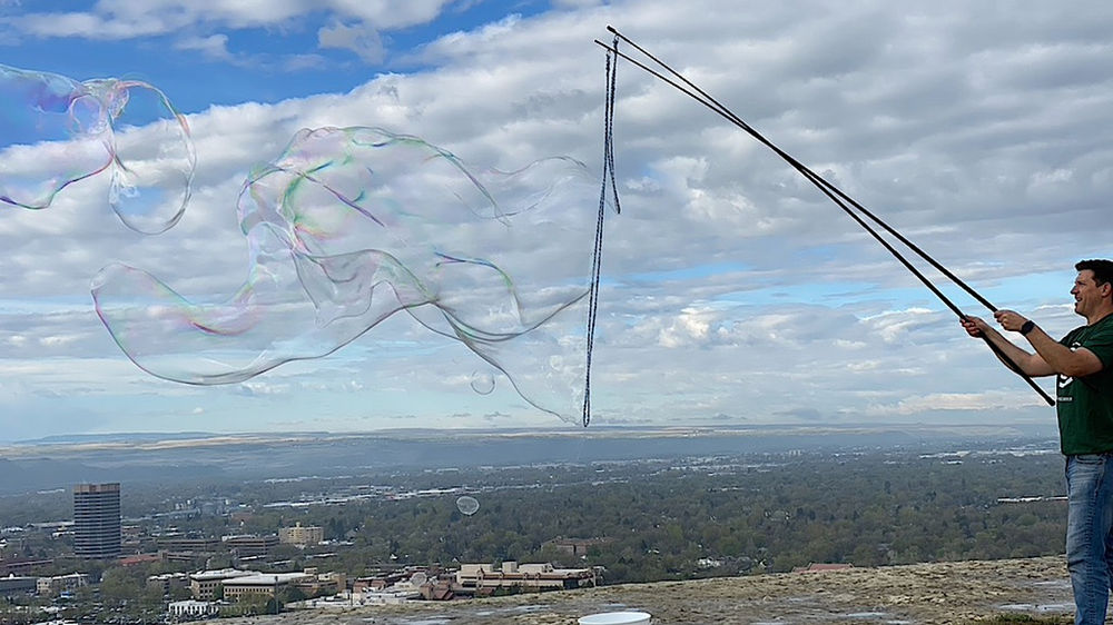 How to Make Giant Bubbles