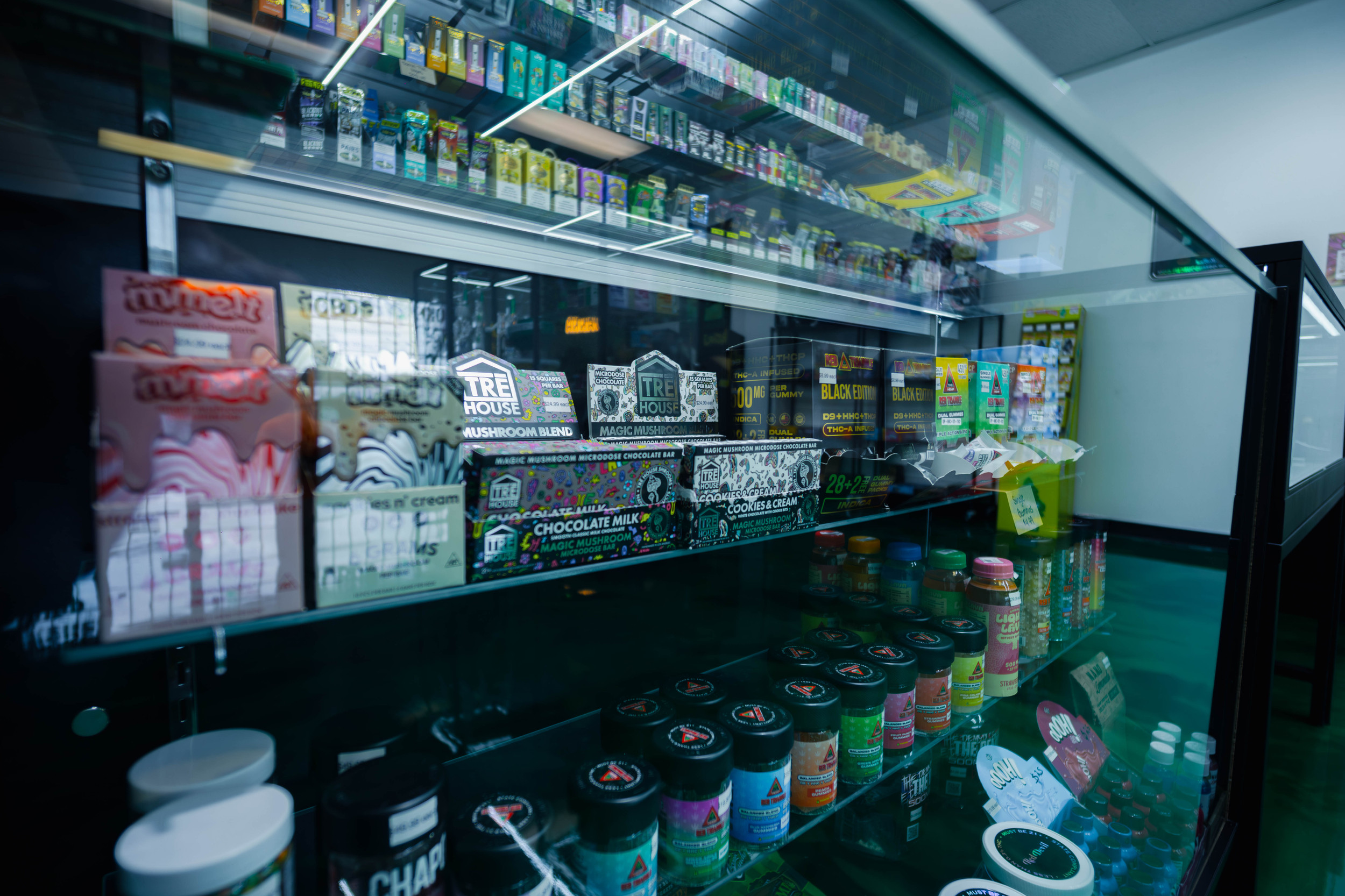 Types of Weed: Strains, Strength, Benefits & Side Effects Explained