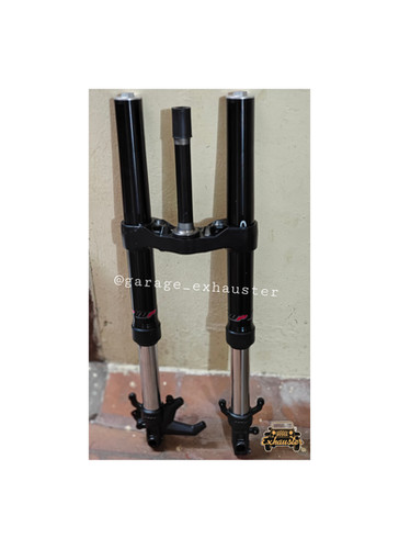 Ktm duke 125/200/250/390 USD forks with t stem open box new with minor ...