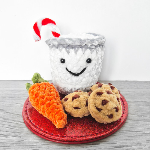 Sparkly Red Plinth Decoration with Crochet Santa and Reindeer Snacks ...