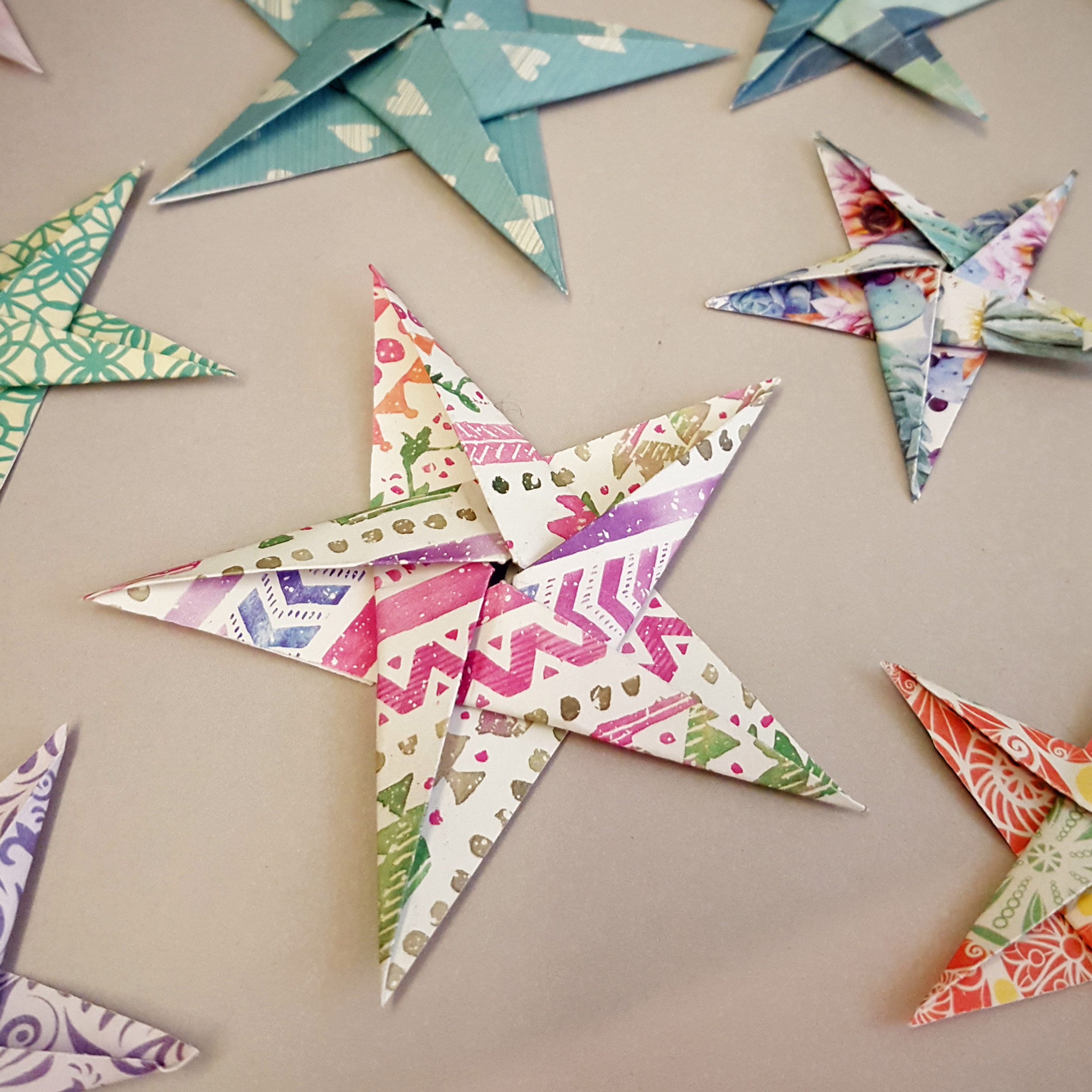 Origami Stars | thelittlecraftery