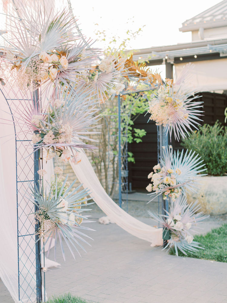 Tropical Garden Elegance, Terrain Gardens