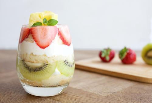 Lychee Milkshake Recipe