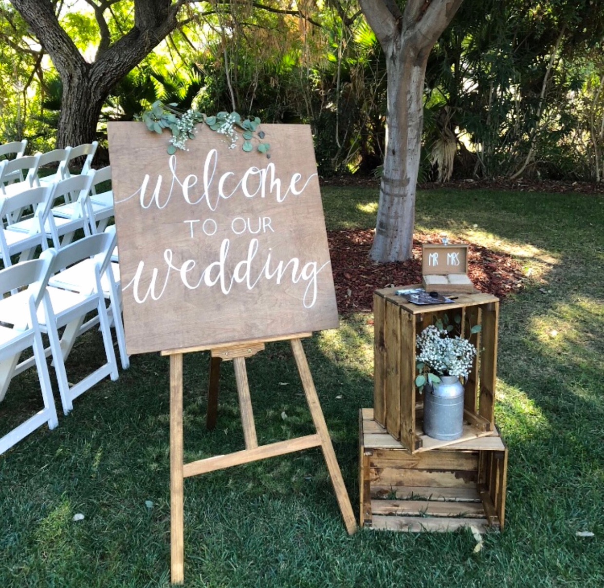rustic wedding easel
