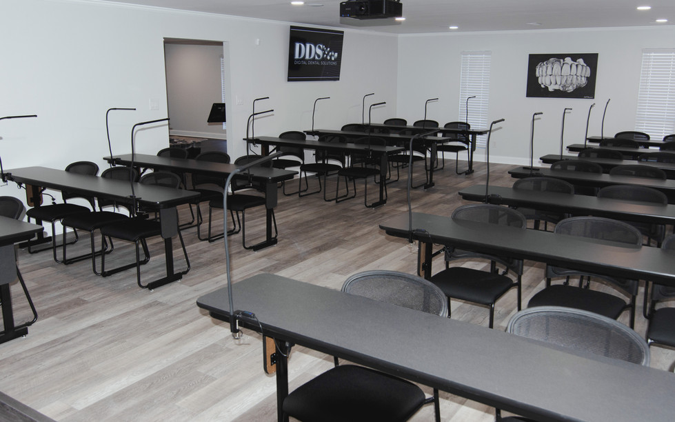 DDS CENTER | Absolute Dental Lab