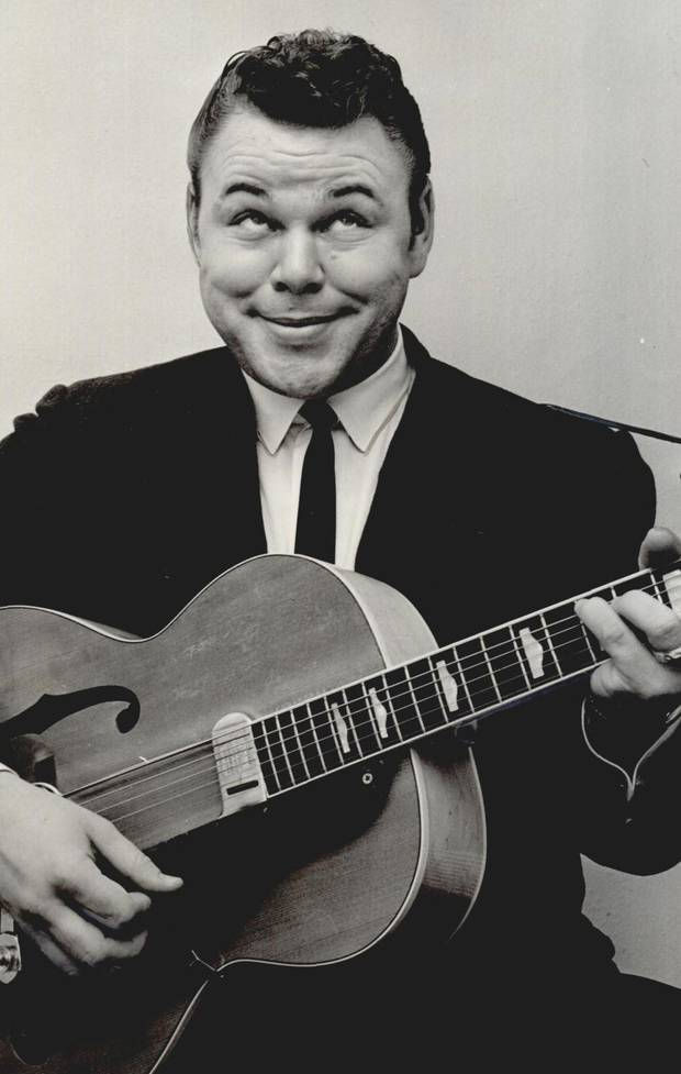 Pickin’ & Grinnin’: The Story of Country Star Roy Clark