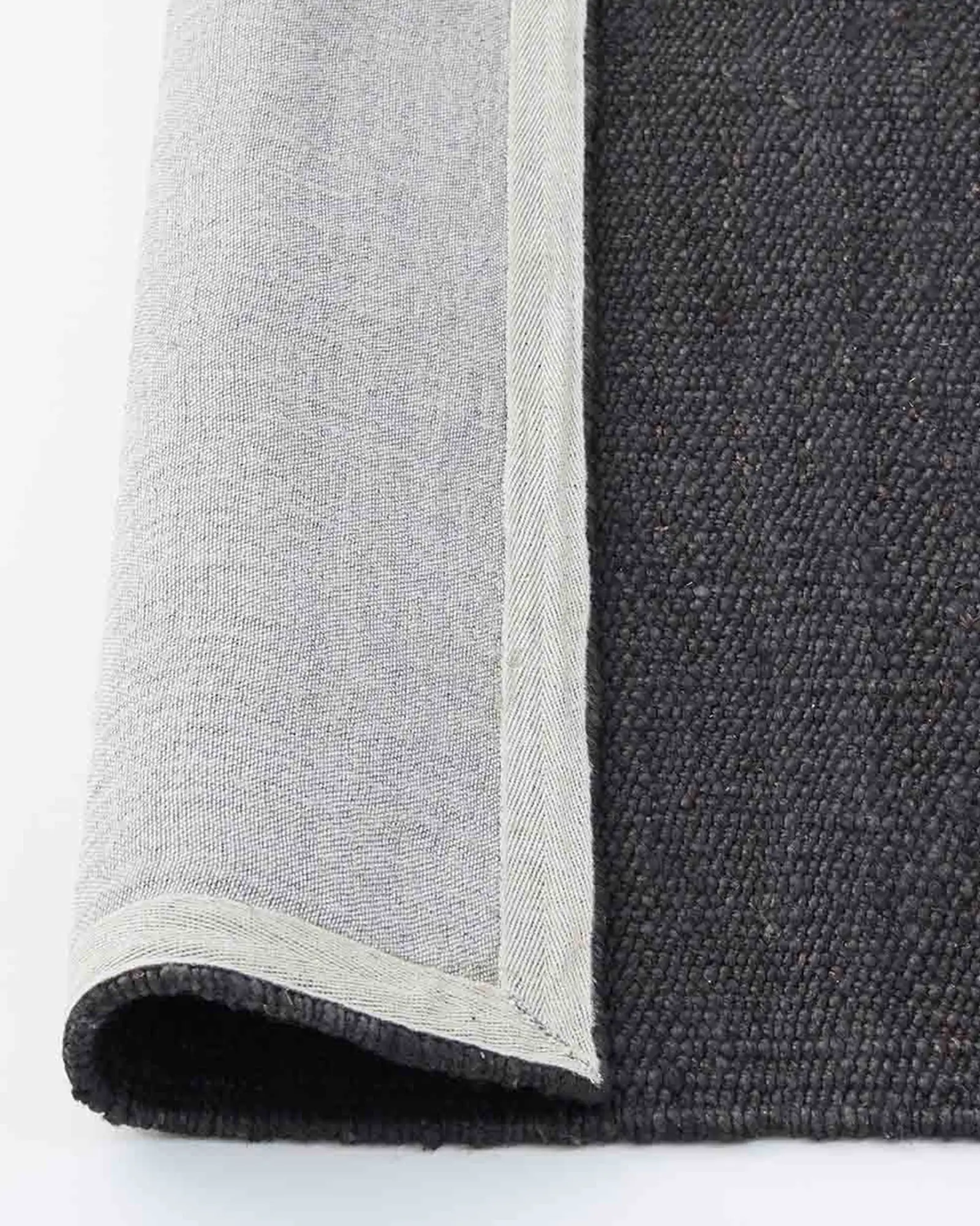 Weave Cadiz Charcoal Floor Rug | Norca Rug Co.