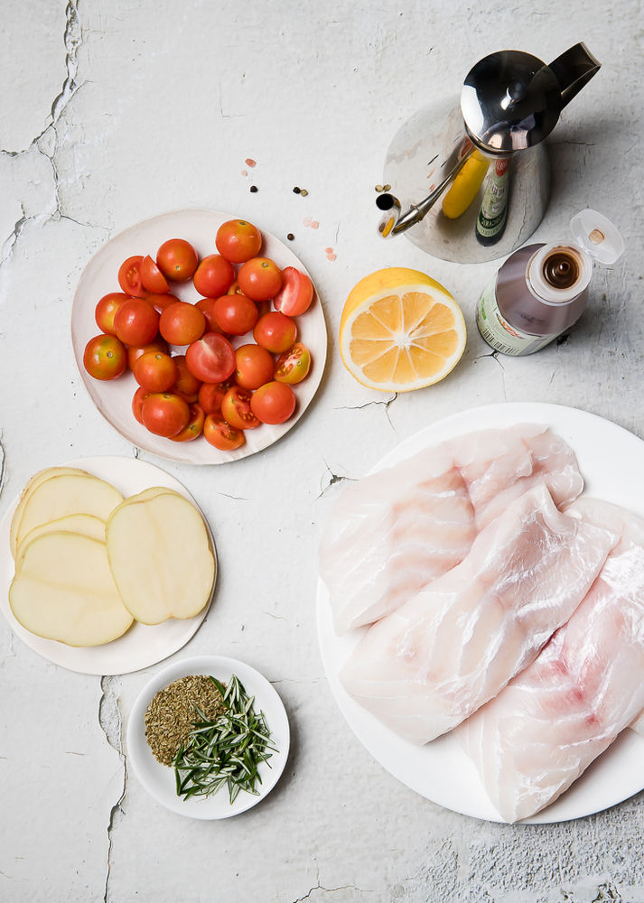Wrapped Fish with Potatoes and Tomatoes