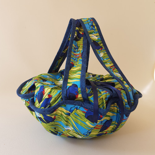 Casserole Carrier Pukeko Design | Back to basics