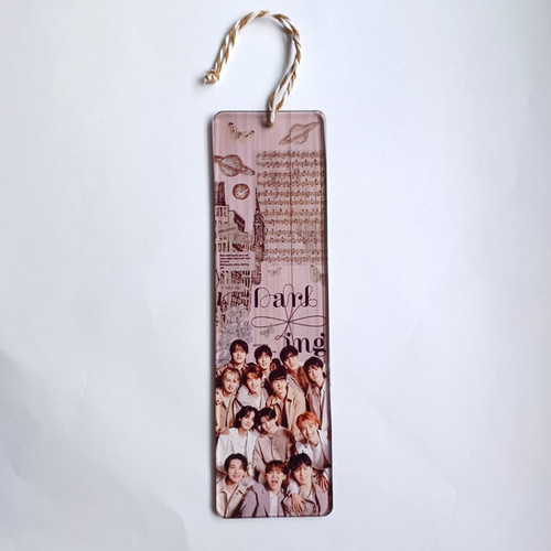 Seventeen Bookmark | Insway Pixels