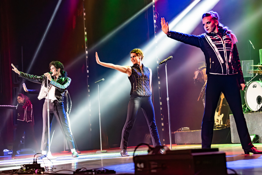 MJ The Illusion | Live Concert