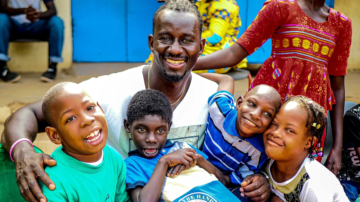 Om Pa Modou Badjie | Panetoz, föreläsningar och Love by Force