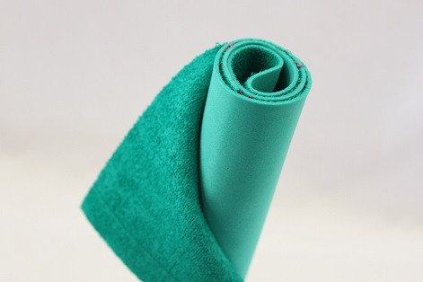 FOAMY TOALLA TAMAÑO 4 CARTAS VERDE BANDERA | La Cadena