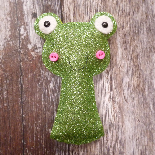 Glitter Frog :: Create Your Own Handmade Garland | paper-and-string