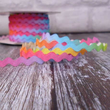 Teeny Tiny Ric Rac :: Rainbow | paper-and-string